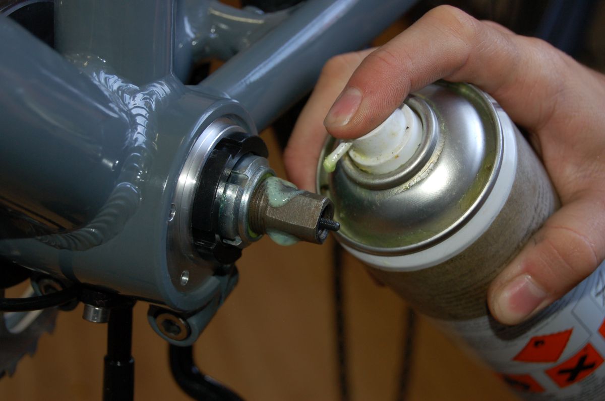 schlumpf-mountain-drive-assembling8 | Recumbent.news