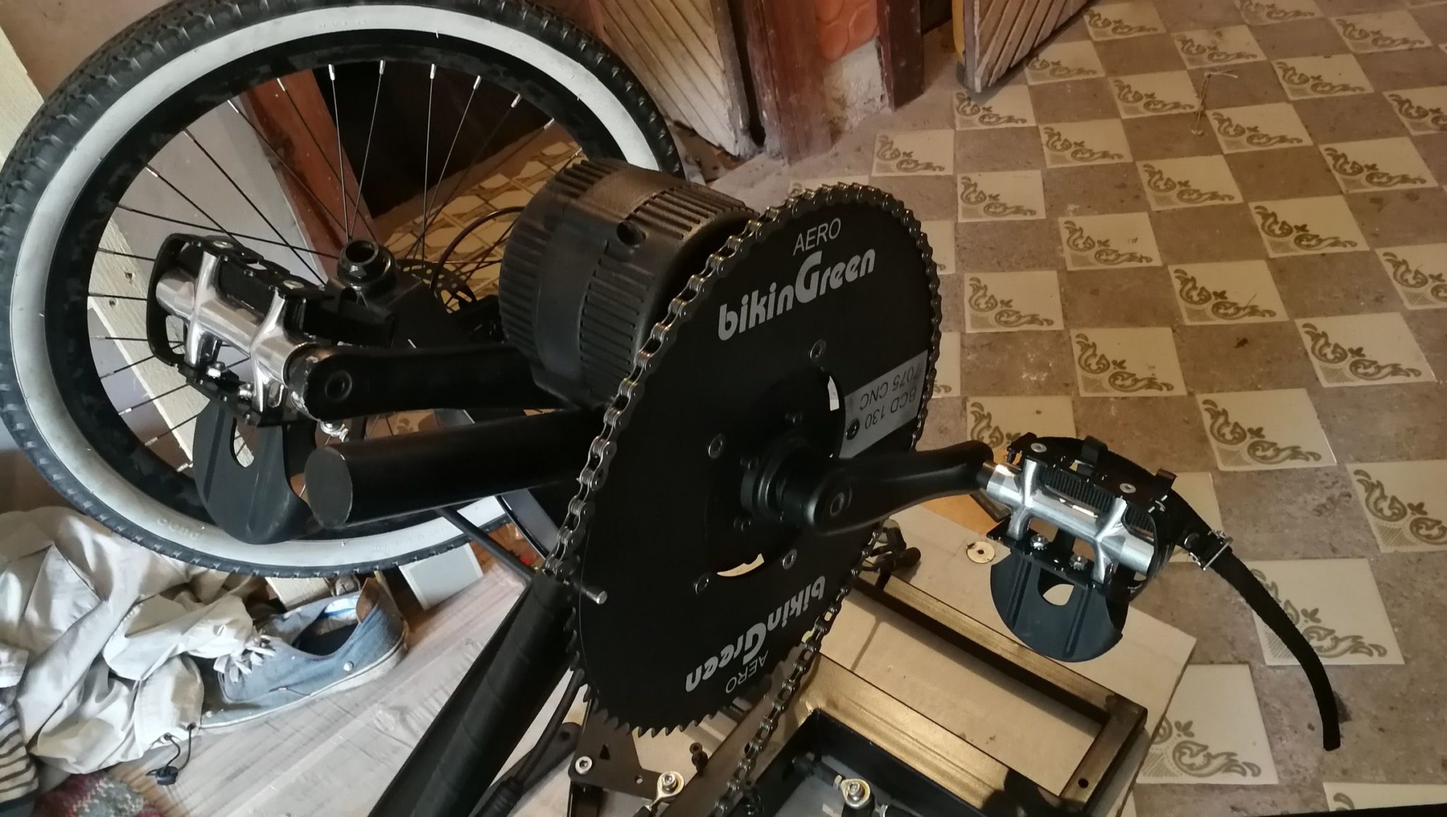 Beautiful velomobile from Lithuania inspired by hotrods | Recumbent.news