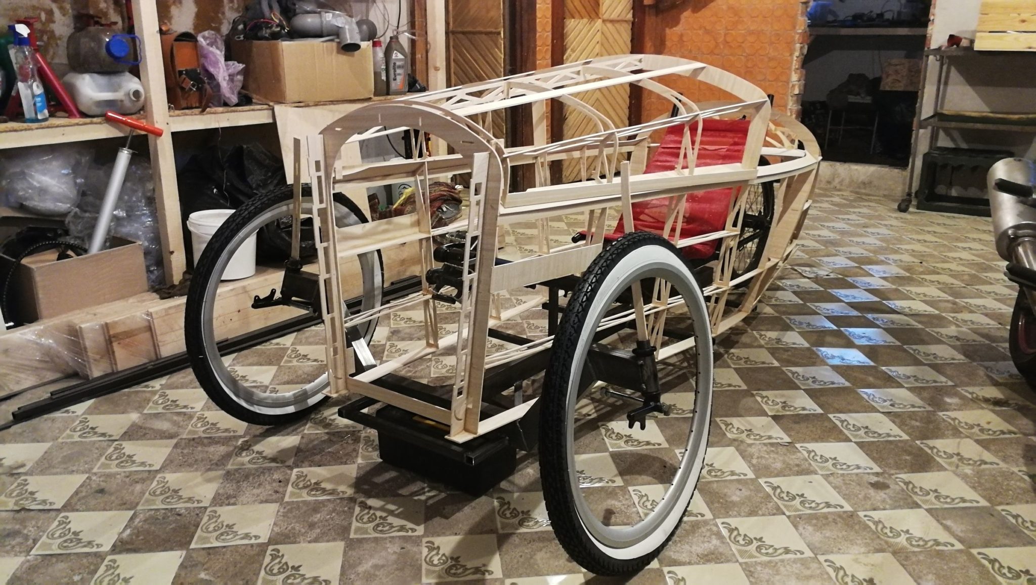 Beautiful velomobile from Lithuania inspired by hotrods | Recumbent.news
