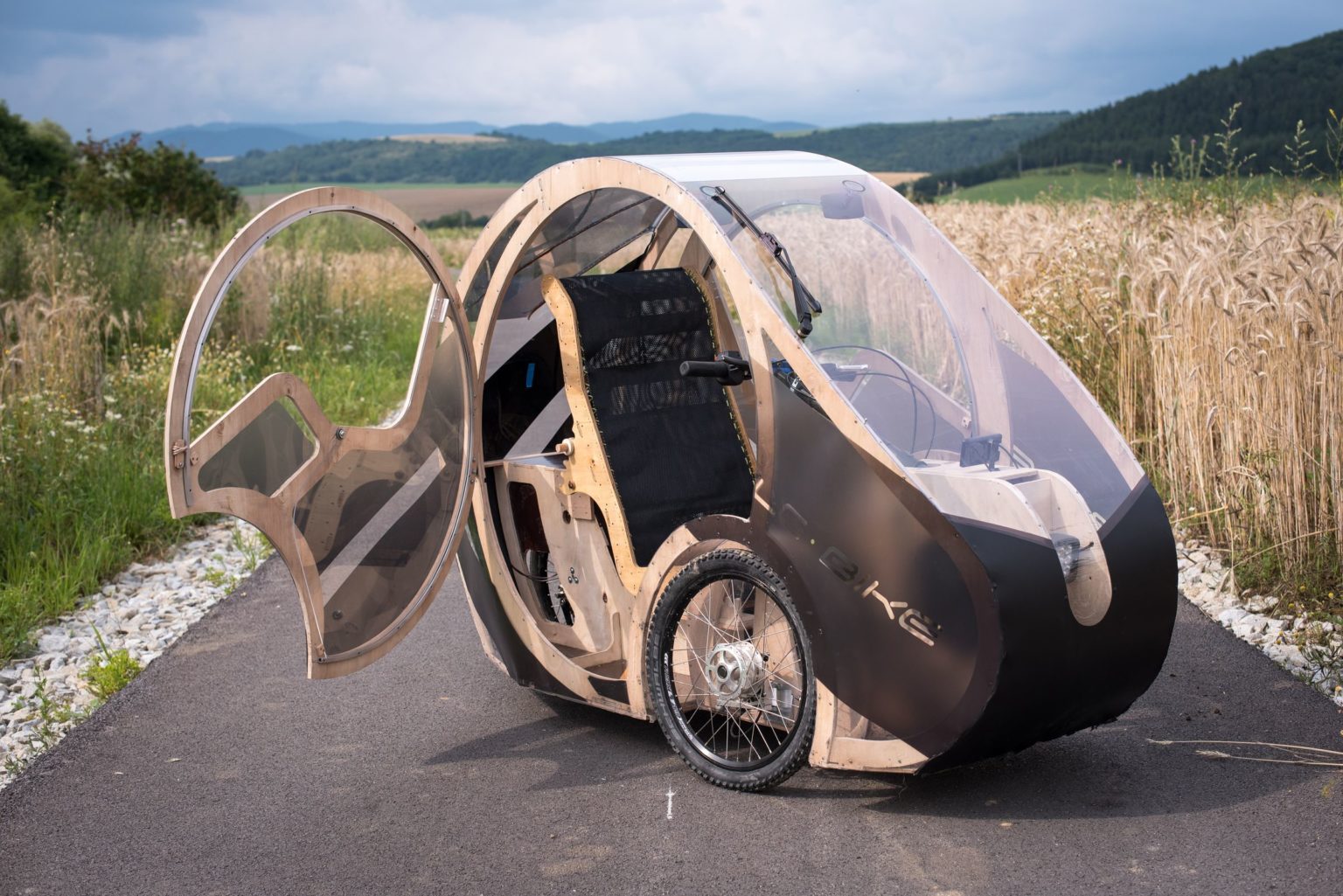 Plywood velomobile from Slovakia – The Carcle Bike | Recumbent.news