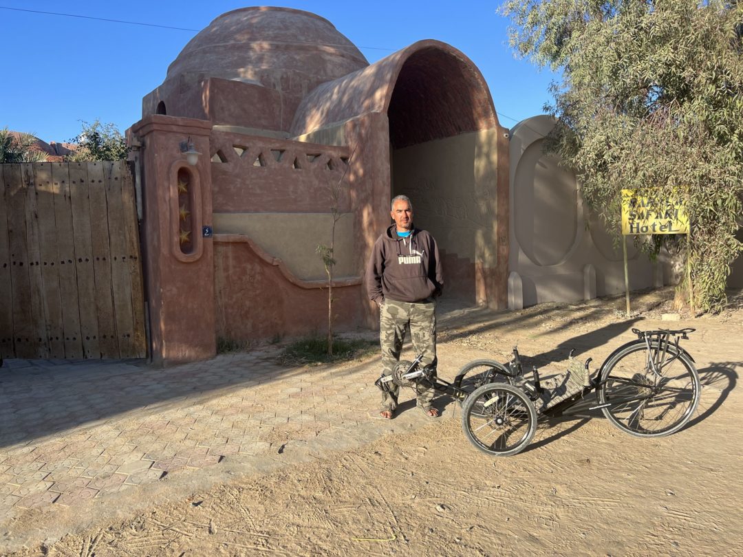 Vagabonding triker cycling through Sahara | Recumbent.news